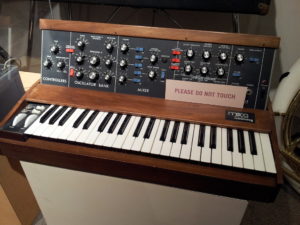 - A Brief History of the Synthesizer - The Strange Brew